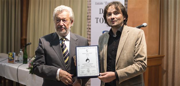 Bilosniću prva Nagrada fra Martin Nedić | fama newsfama news